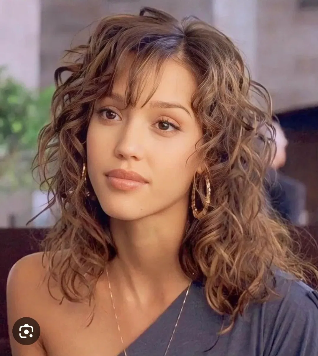 Character - Jessica Alba