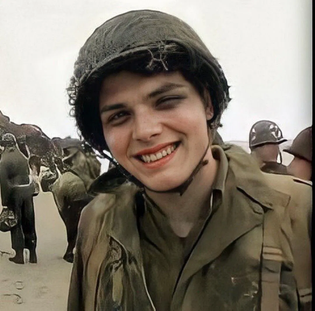 Character - Gerard Way