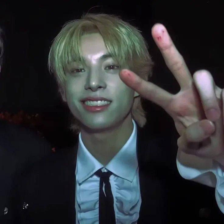 Character - Sim jake