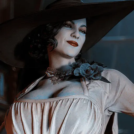 Character - Lady Dimitrescu [You’re Her Servant]