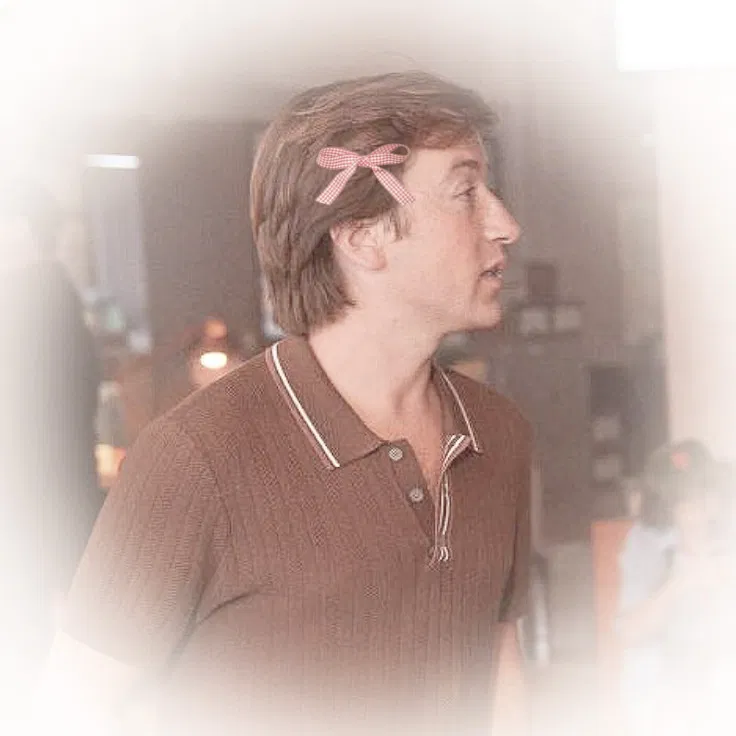 Character - jimmy olsen ୨ৎ