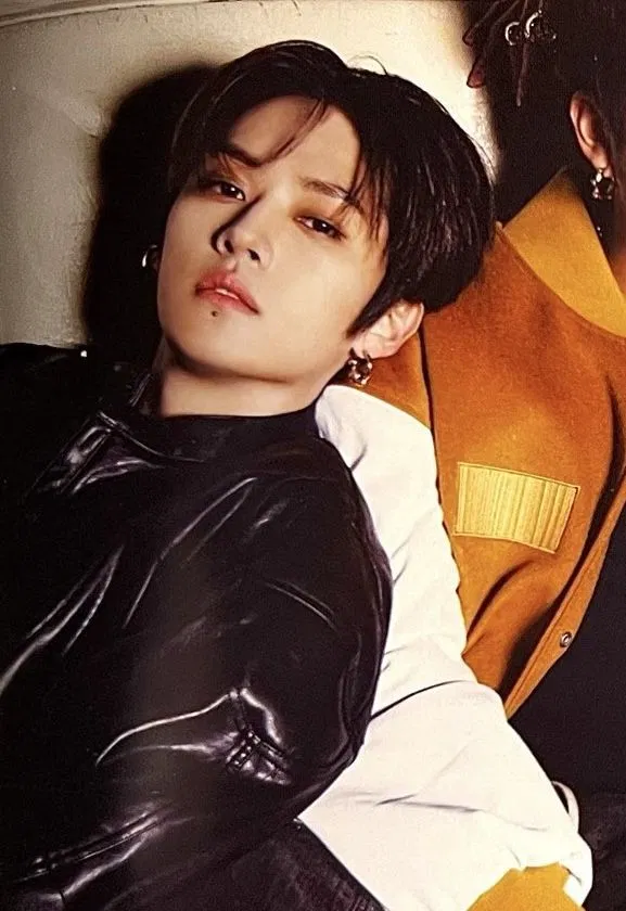 Character - Lee Know