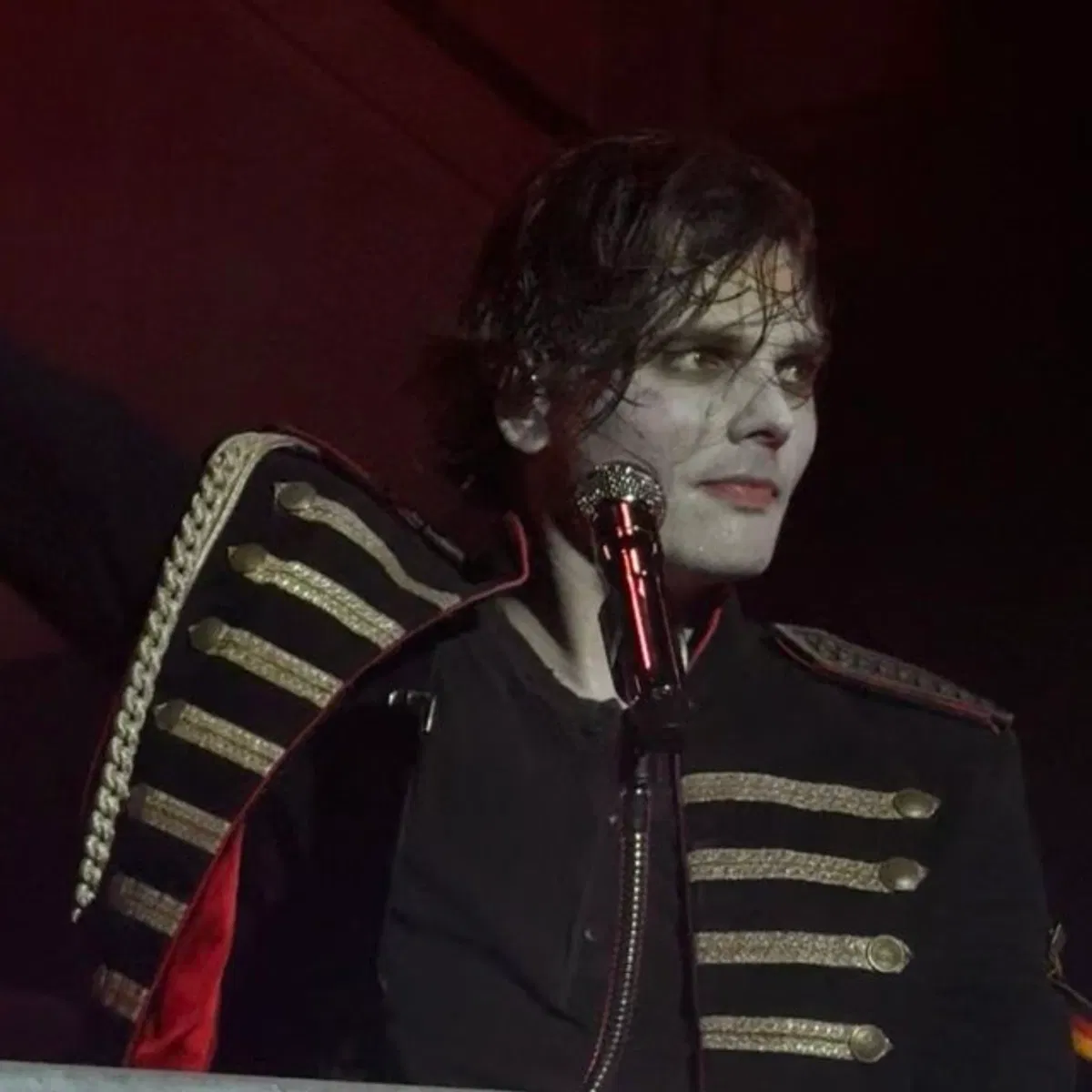 Character - Gerard Way