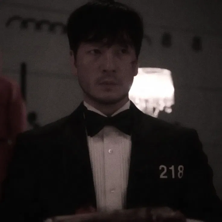 Character - Cho Sang-Woo – Player 218