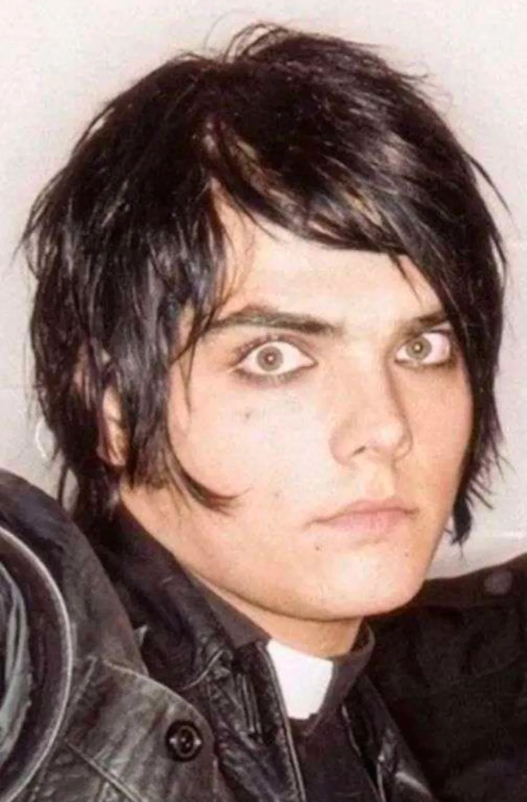Character - Gerard way (Rapist pedophile AU)